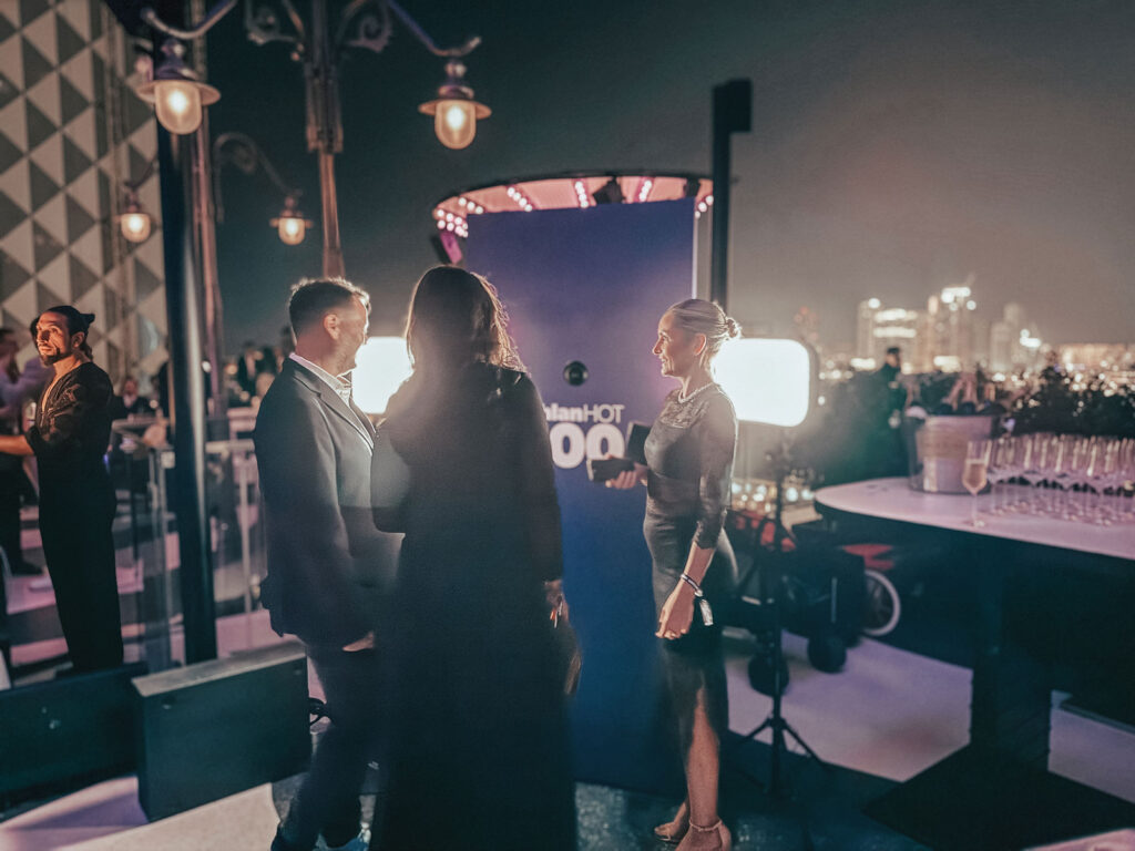 Peep hole booth - Boothclub